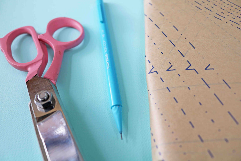A BEGINNER’S GUIDE: SEWING PATTERN SYMBOLS AND FABRIC MARKING TOOLS ...