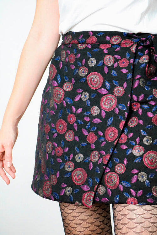 I AM Patterns Julie Skirt – The Fold Line