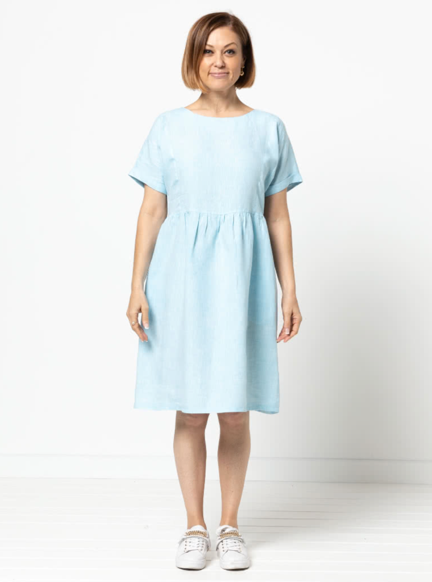 Style Arc Lacey Dress – The Fold Line