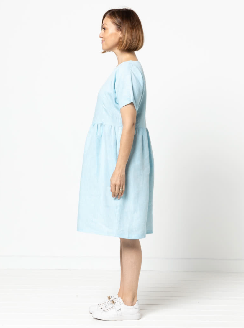 Style Arc Lacey Dress – The Fold Line