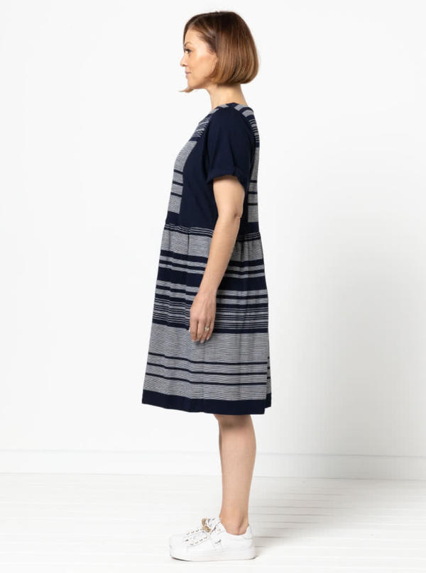 Style Arc Lacey Dress – The Fold Line