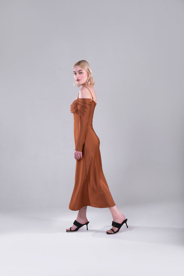 Vikisews Leoncia Dress – The Fold Line