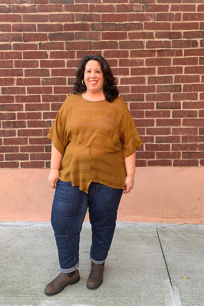 In the Folds Lindon Top – The Fold Line