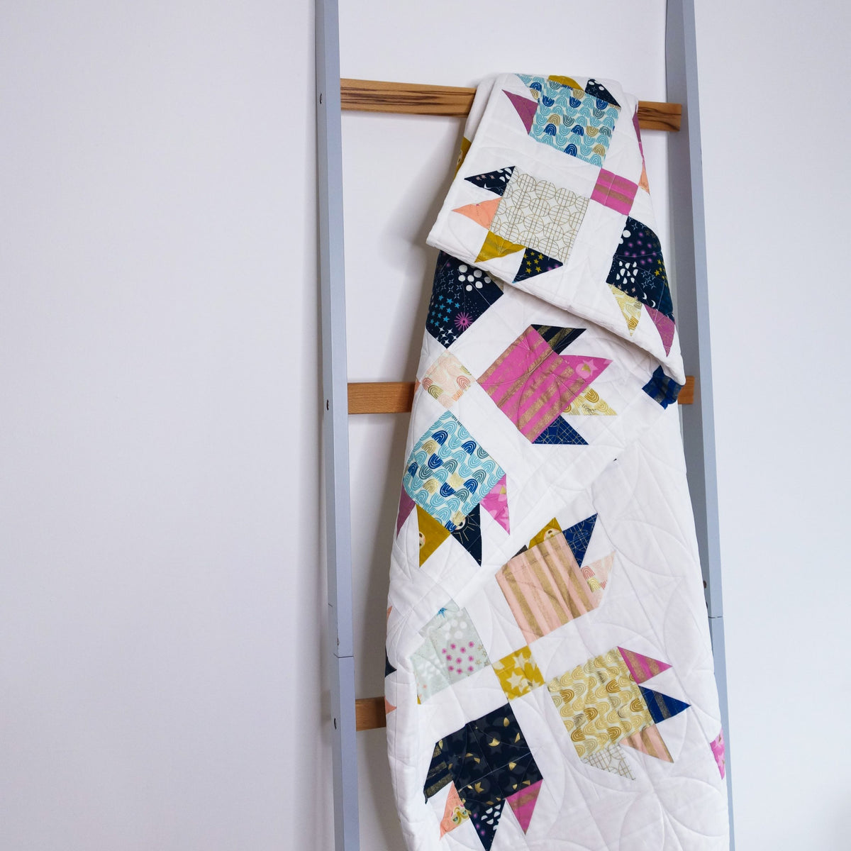 Lou Orth Designs Paw Tracks Quilt PDF – The Fold Line
