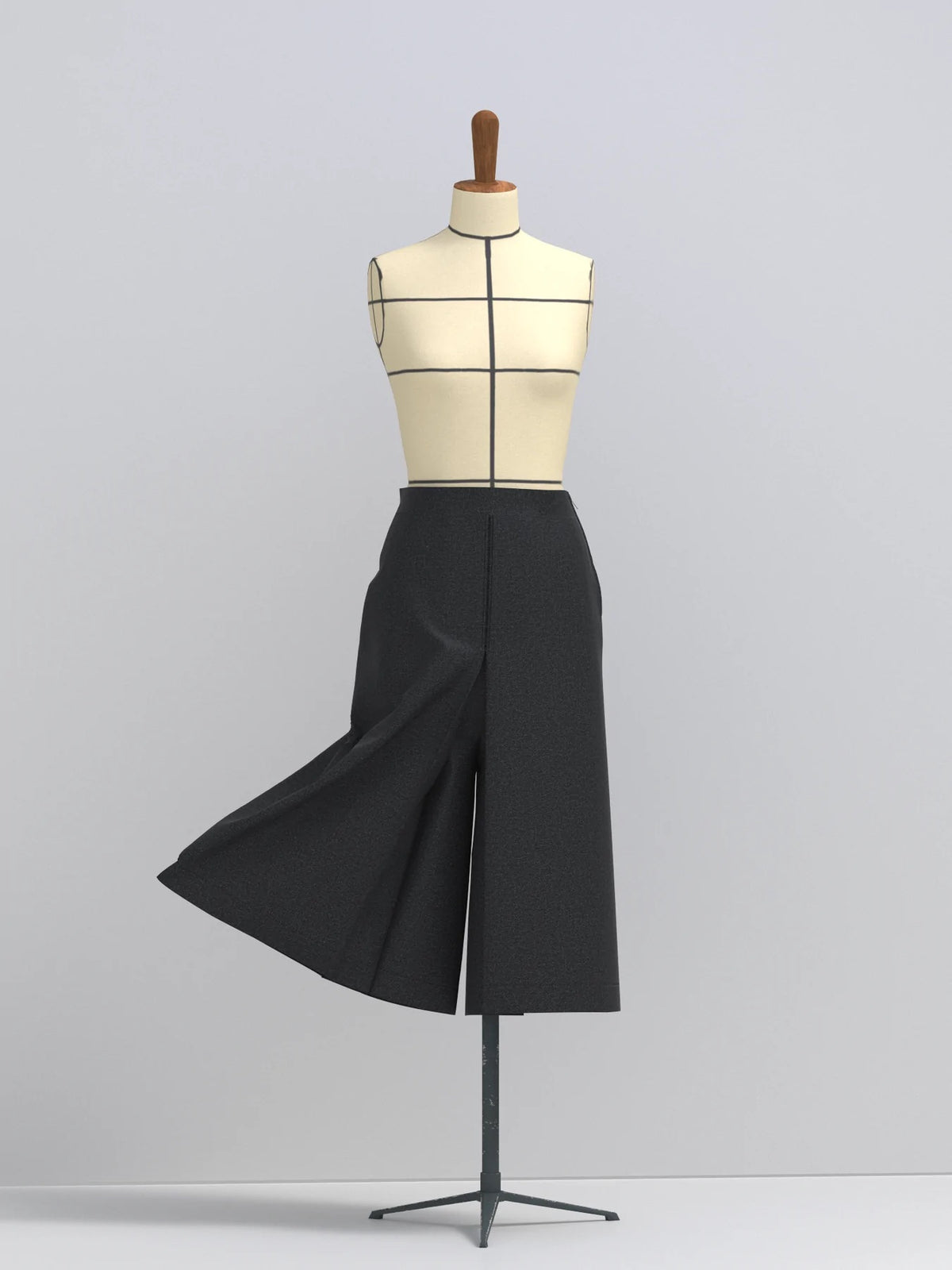 The Assembly Line Culottes – The Fold Line