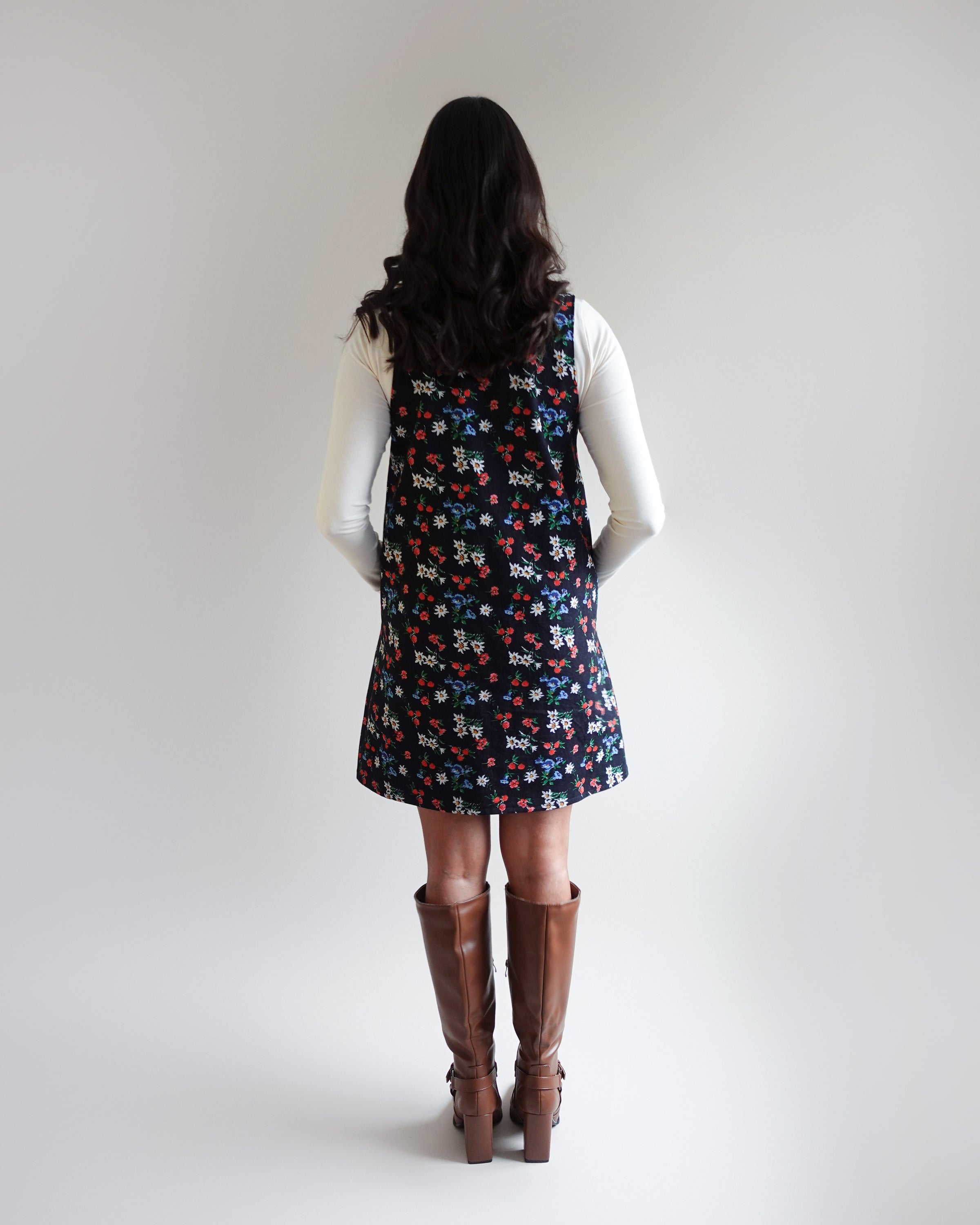 Tammy Handmade Margo Pinafore – The Fold Line