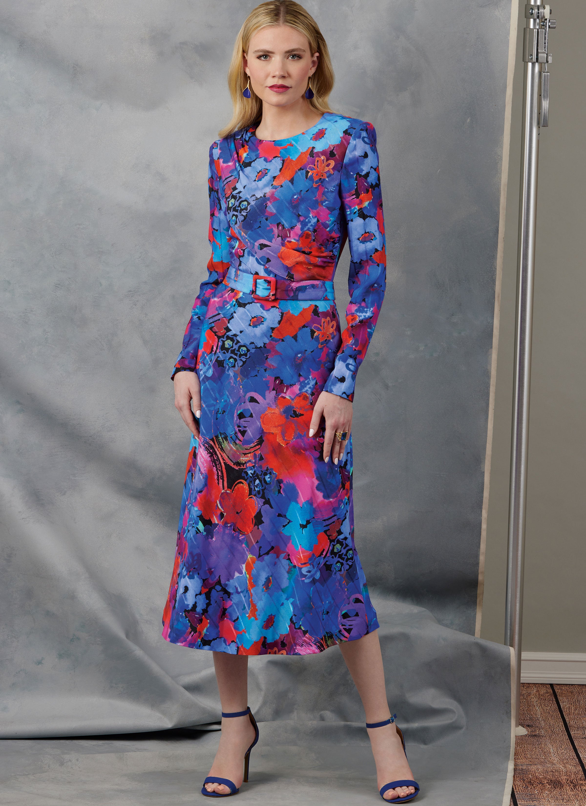 Vogue Dress V2043 – The Fold Line