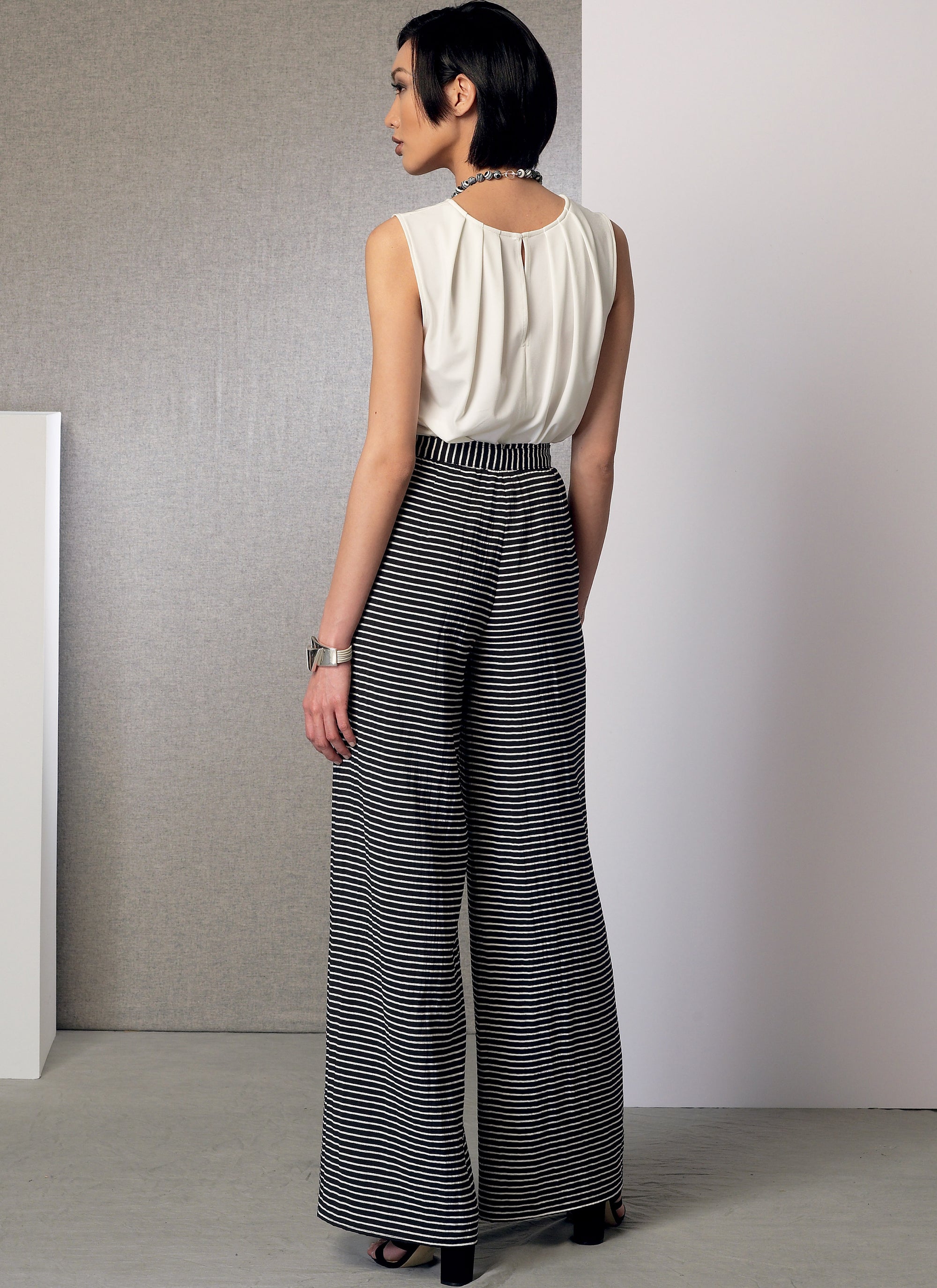 Vogue Outfit V9191 – The Fold Line